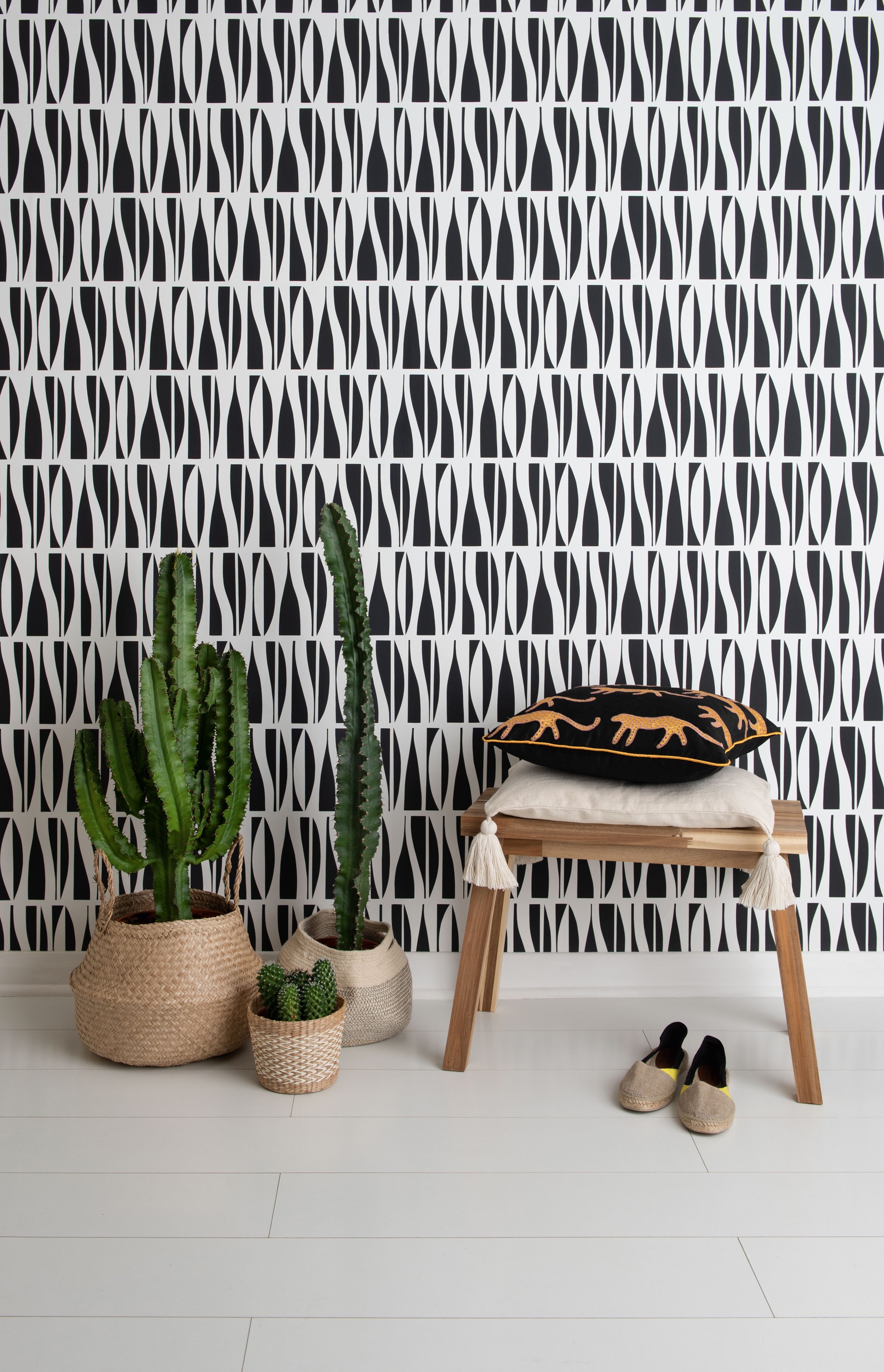 Bottles Spritz Wallpaper | MissPrint